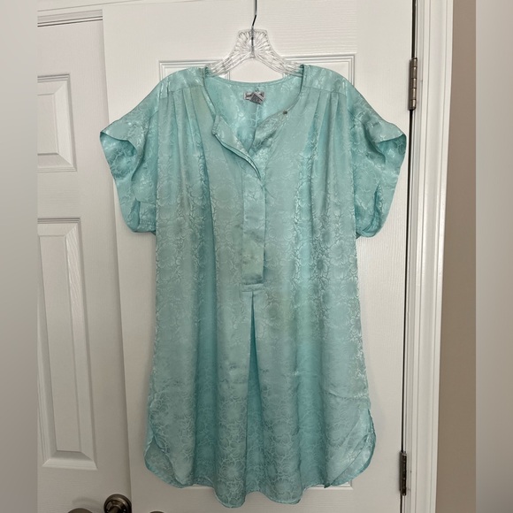Laura Adams | Intimates & Sleepwear | Laura Adams Silky Nightgown ...